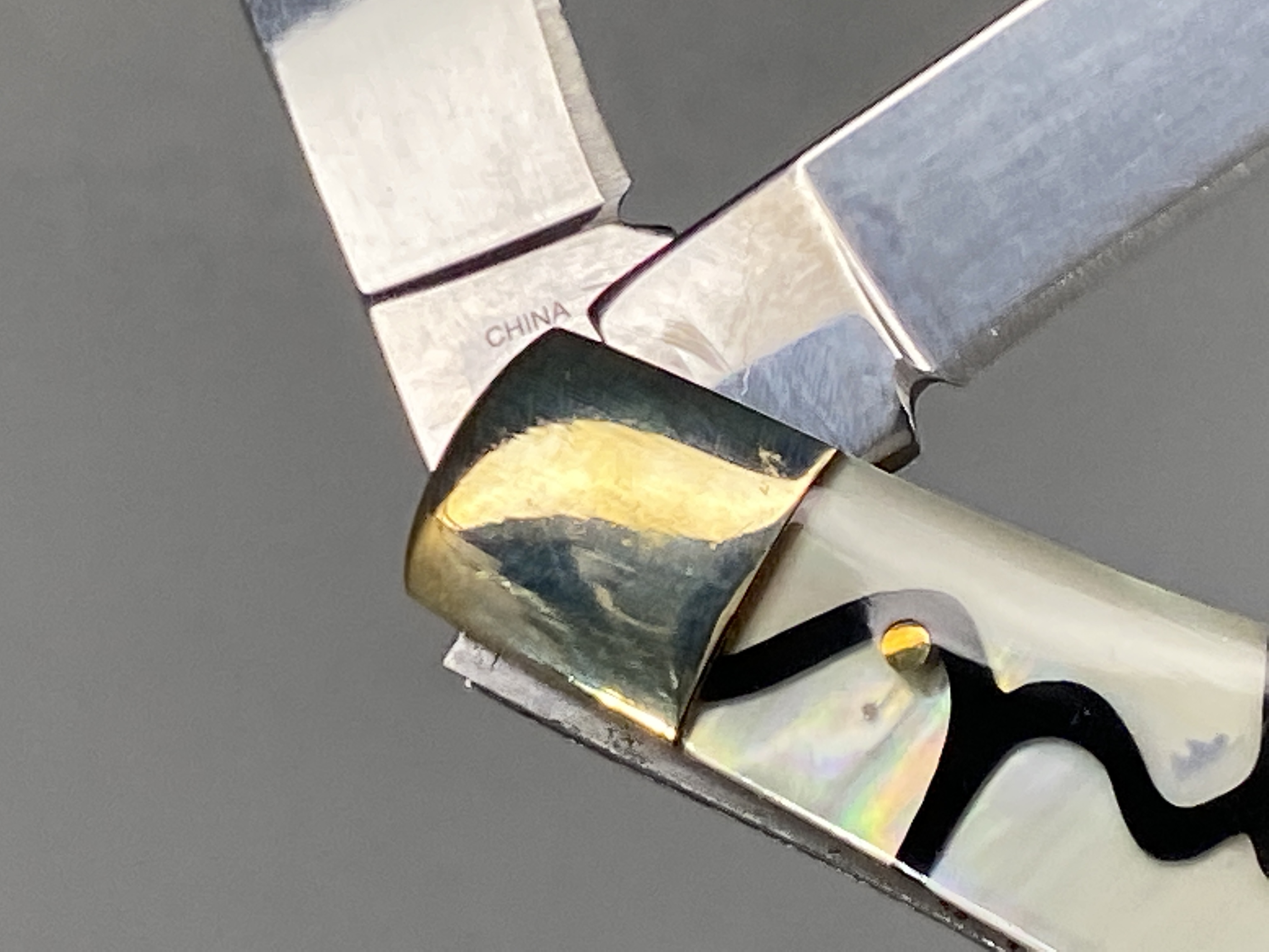 CHEROKEE STONEWORKS CSW-108MOPJS Genuine Mother of Pearl Trapper MINT ...