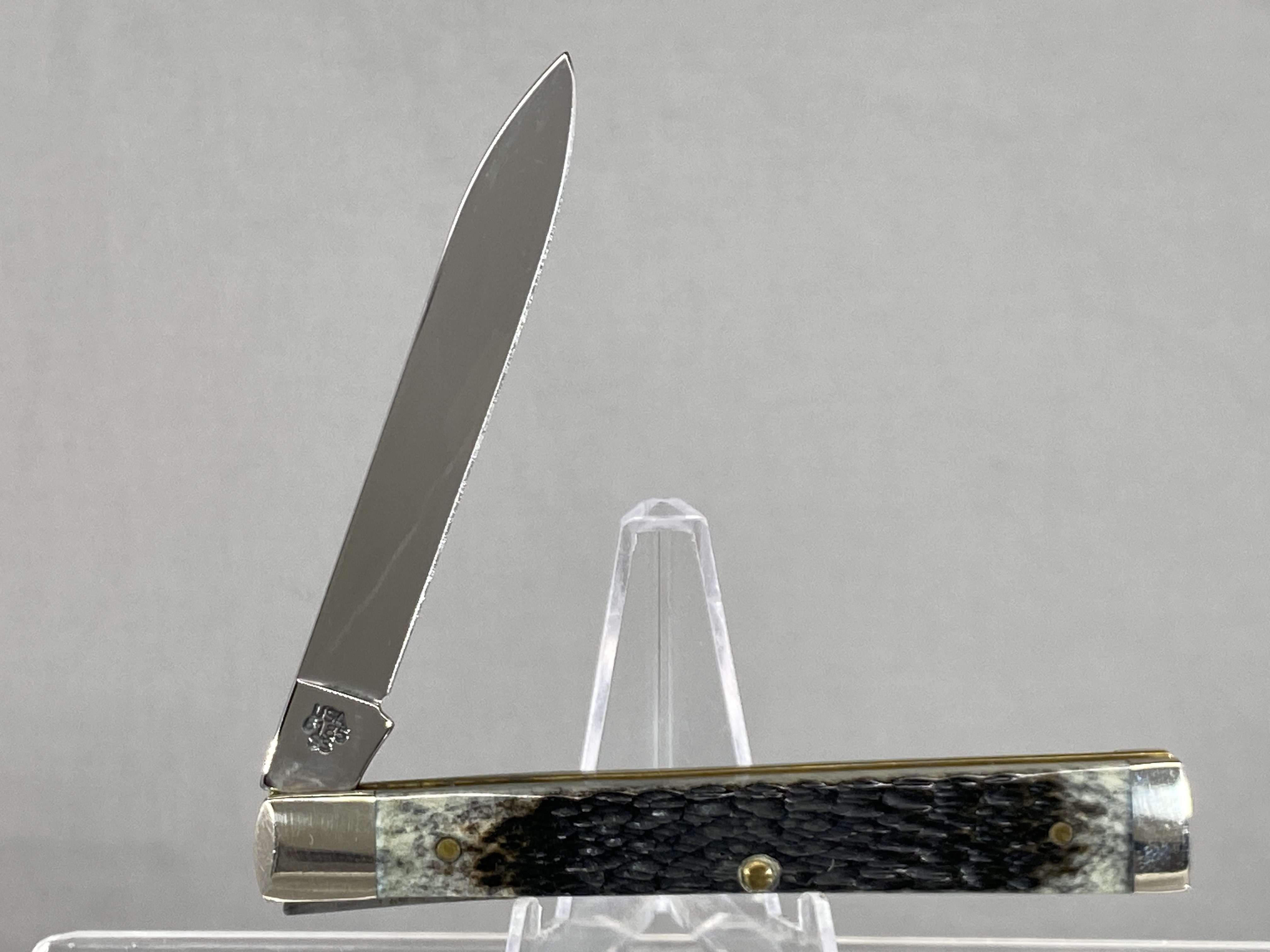 2002 CASE XX USA 6185 SS Bone Flag Shield Doctor's Knife MINT