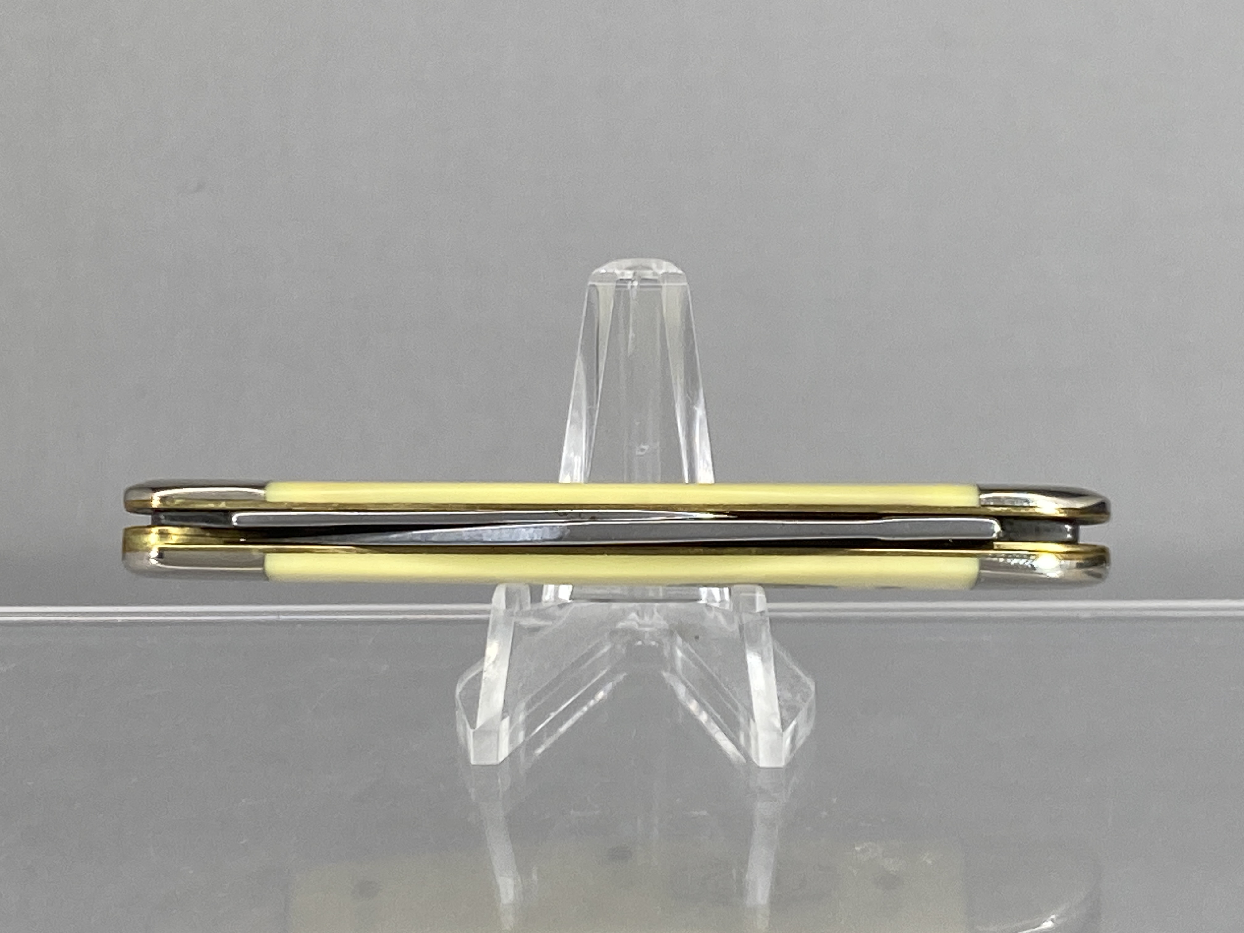 2009 CASE XX USA 32087 CV Yellow Delrin Serpentine Jack MINT IN BOX