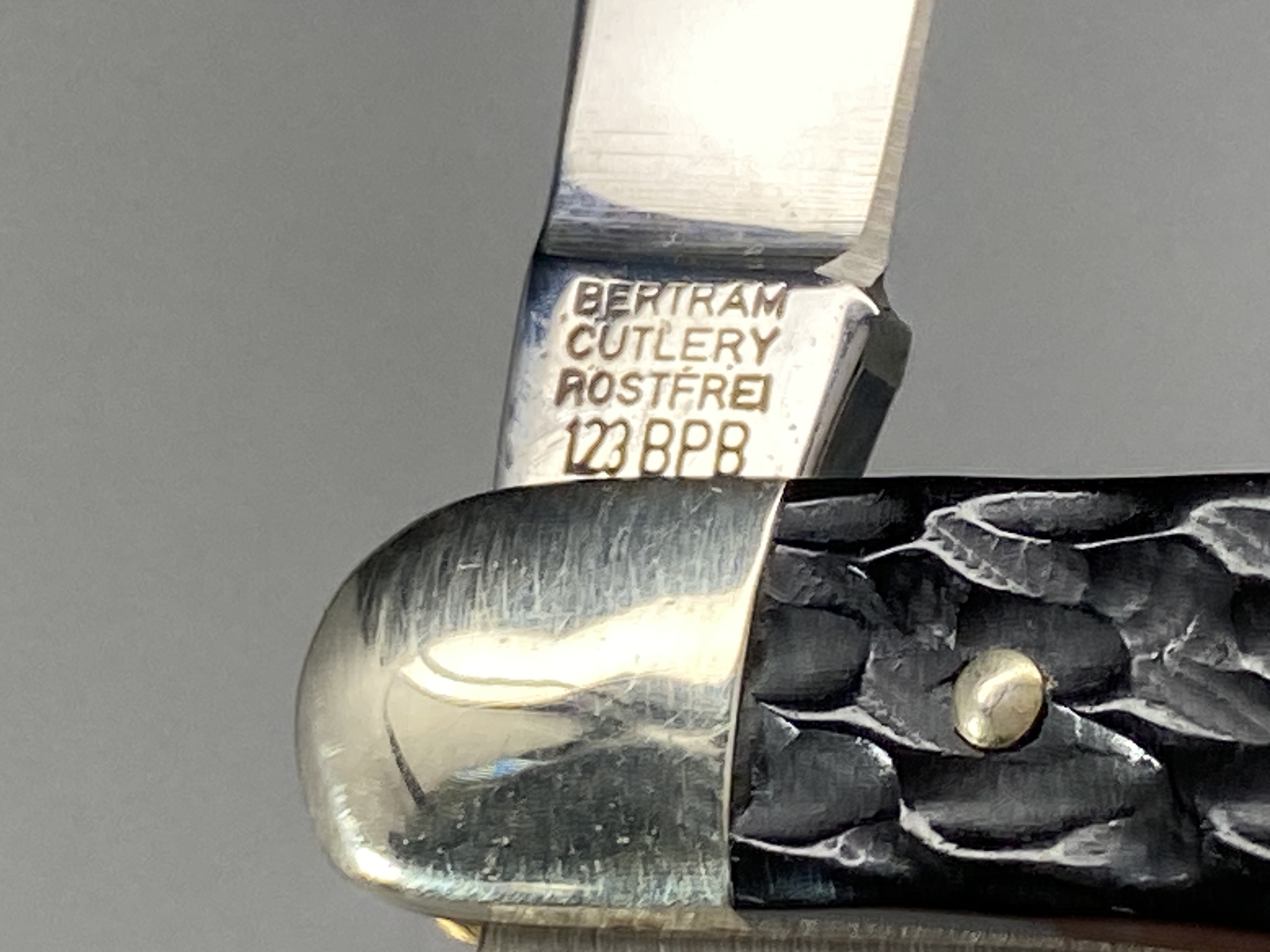 HEN & ROOSTER Solingen 123 BPB Black Pick Bone Whittler MINT