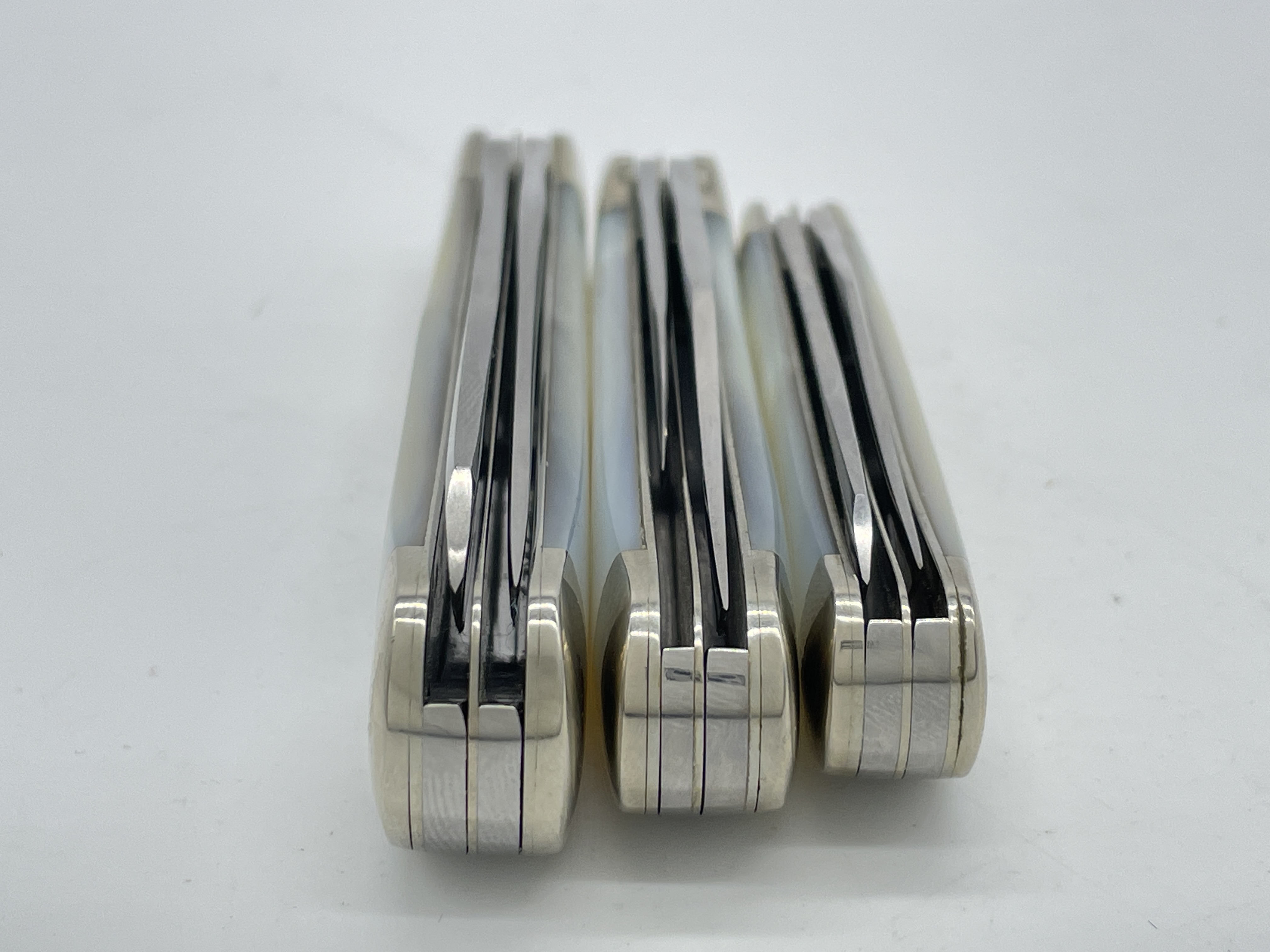 1982 CASE XX Genuine Mother of Pearl Trappers Set MINT IN DISPLAY