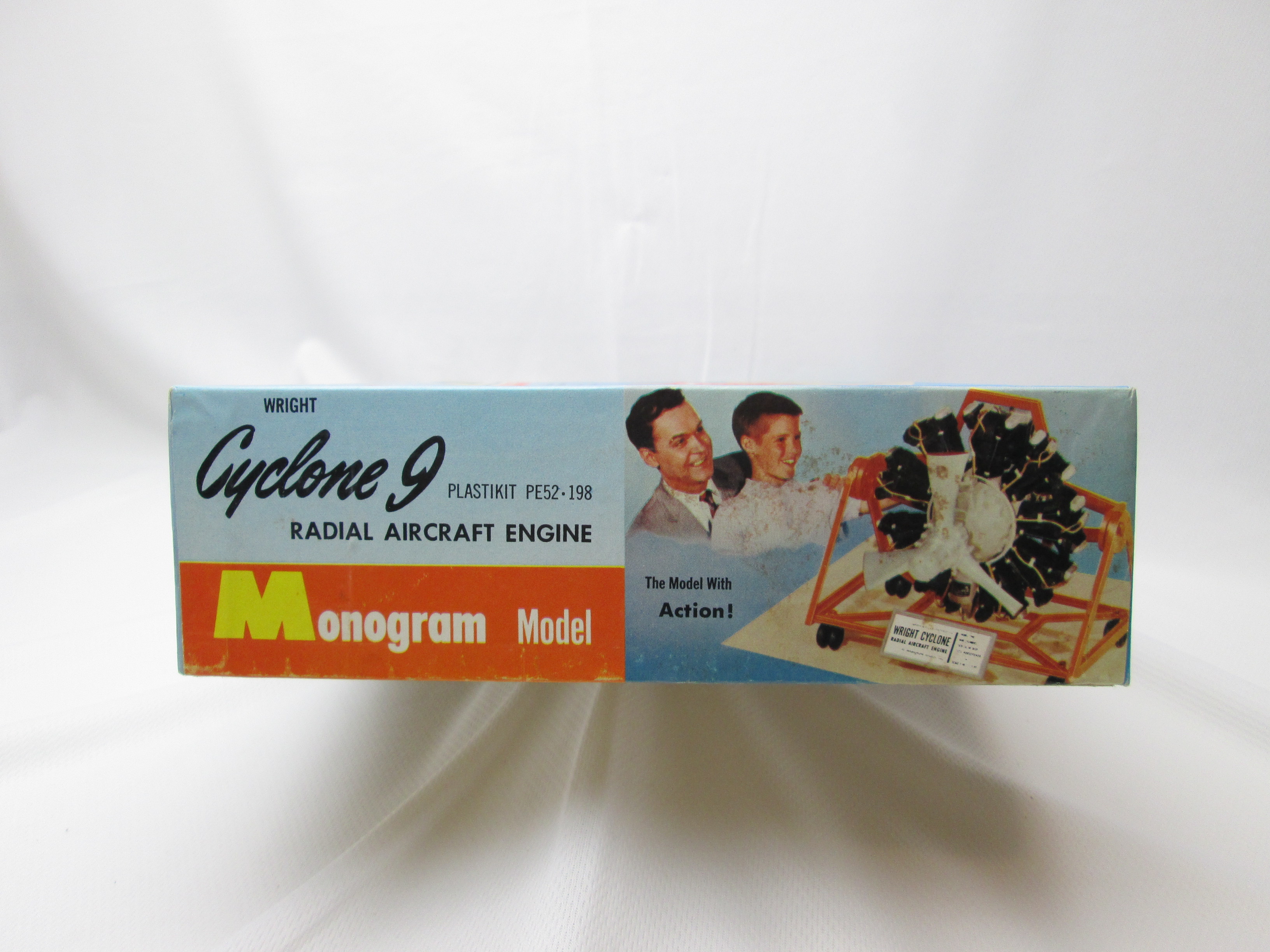 How much is CYCLONE 9 (C9HE) RADIAL AIRCRAFT ENGINE 1:12 Plastic Model ...