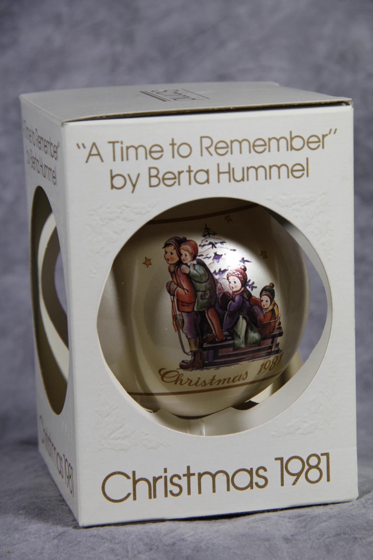 How much is A TIME TO REMEMBER Hummel 1981 worth? | iGuide.net Price Report