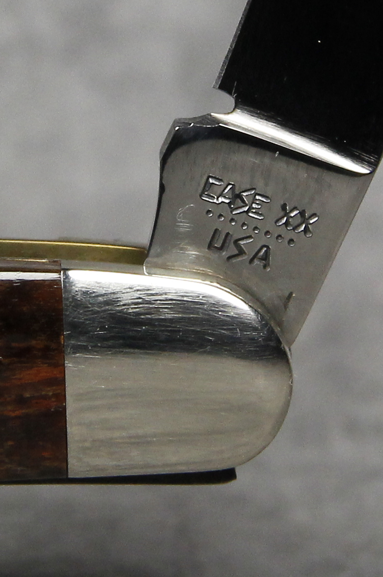 How much is 1982 CASE XX USA Jigged Bone Muskrat worth? | iGuide.net ...