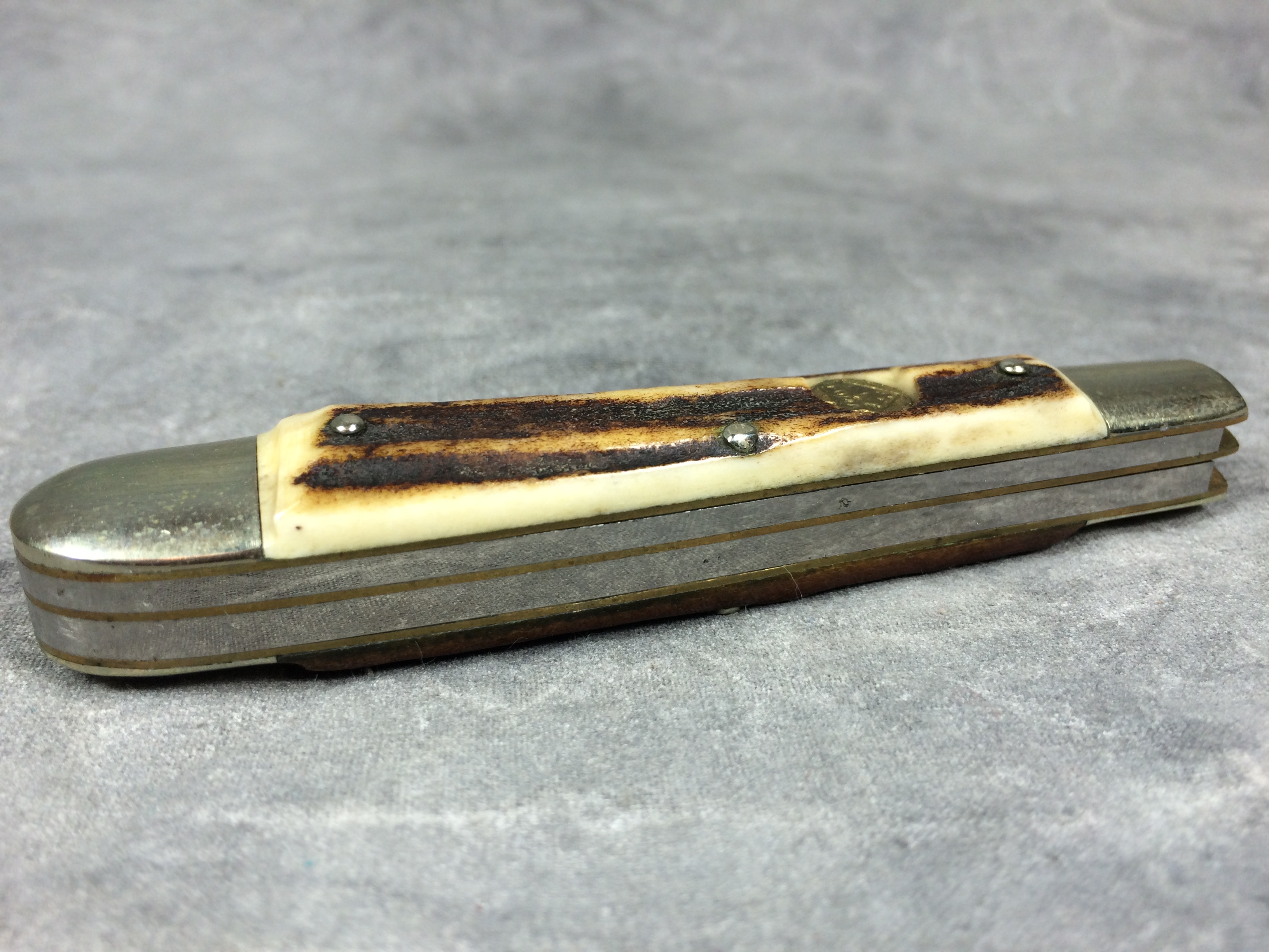 How much is 1980s PUMA Pony 620 Stag Torpedo Jack Knife worth? | iGuide ...