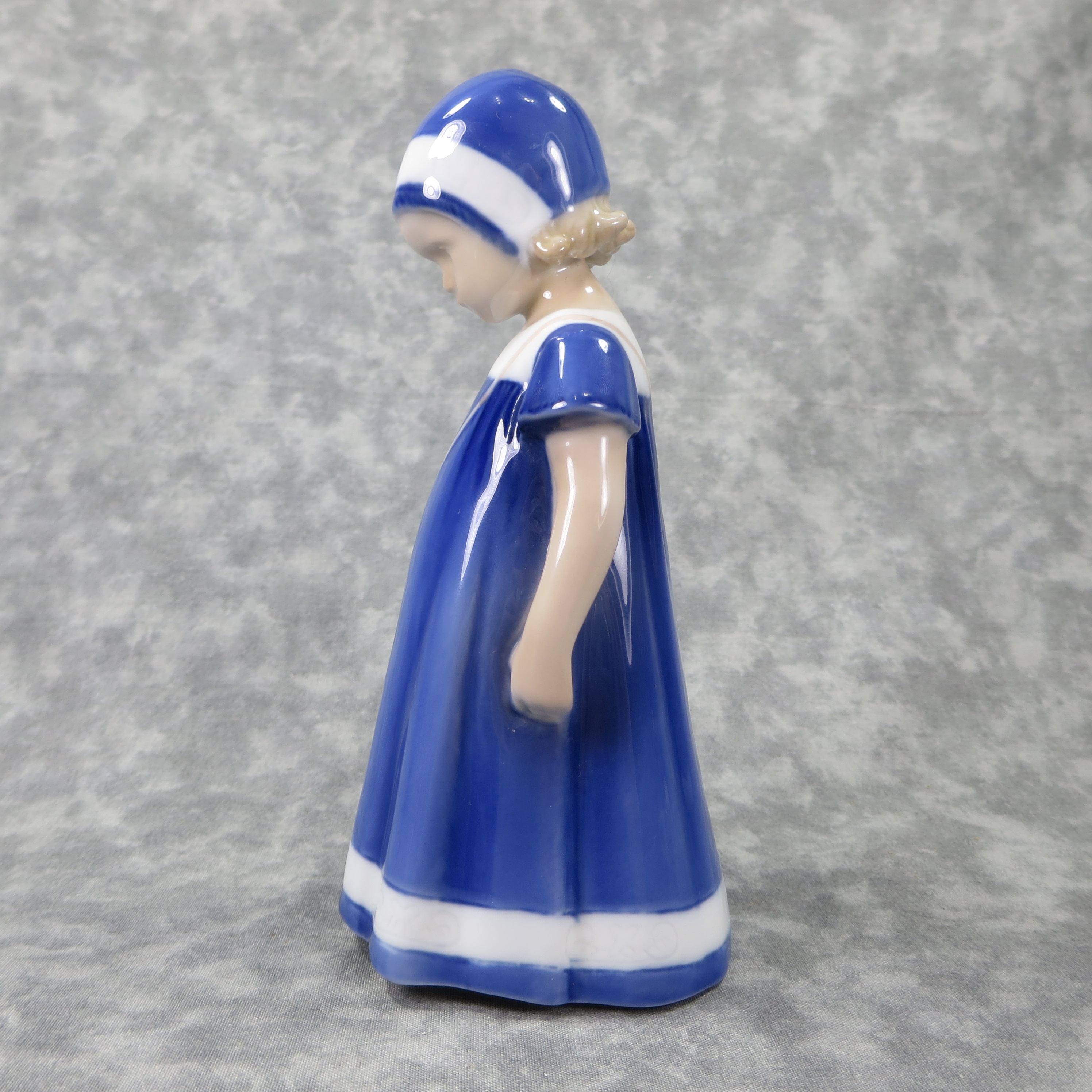 How much is ELSE Girl with Purse Porcelain Figurine (Bing and Grondahl ...