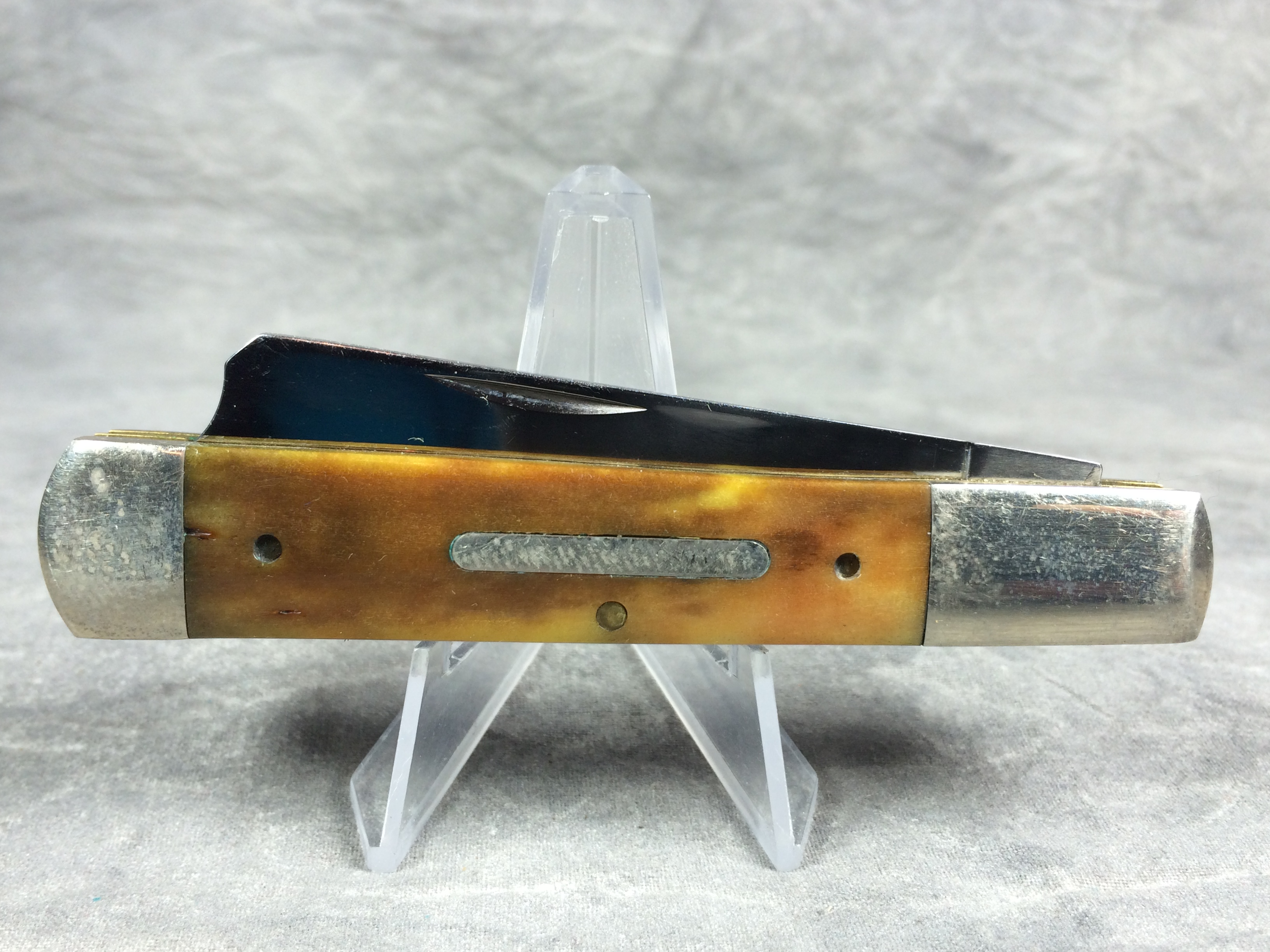 How much is 1995 CASE XX USA 62005 RAZ SS Smooth Bone One Armed Man ...