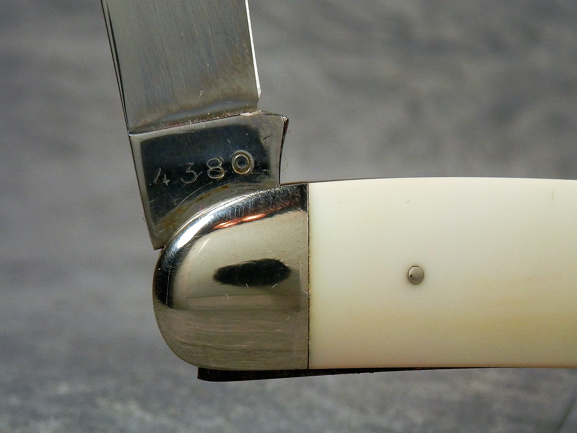 How much is 1976 CASE XX USA 4380 Limited Edition NKCA Club White ...