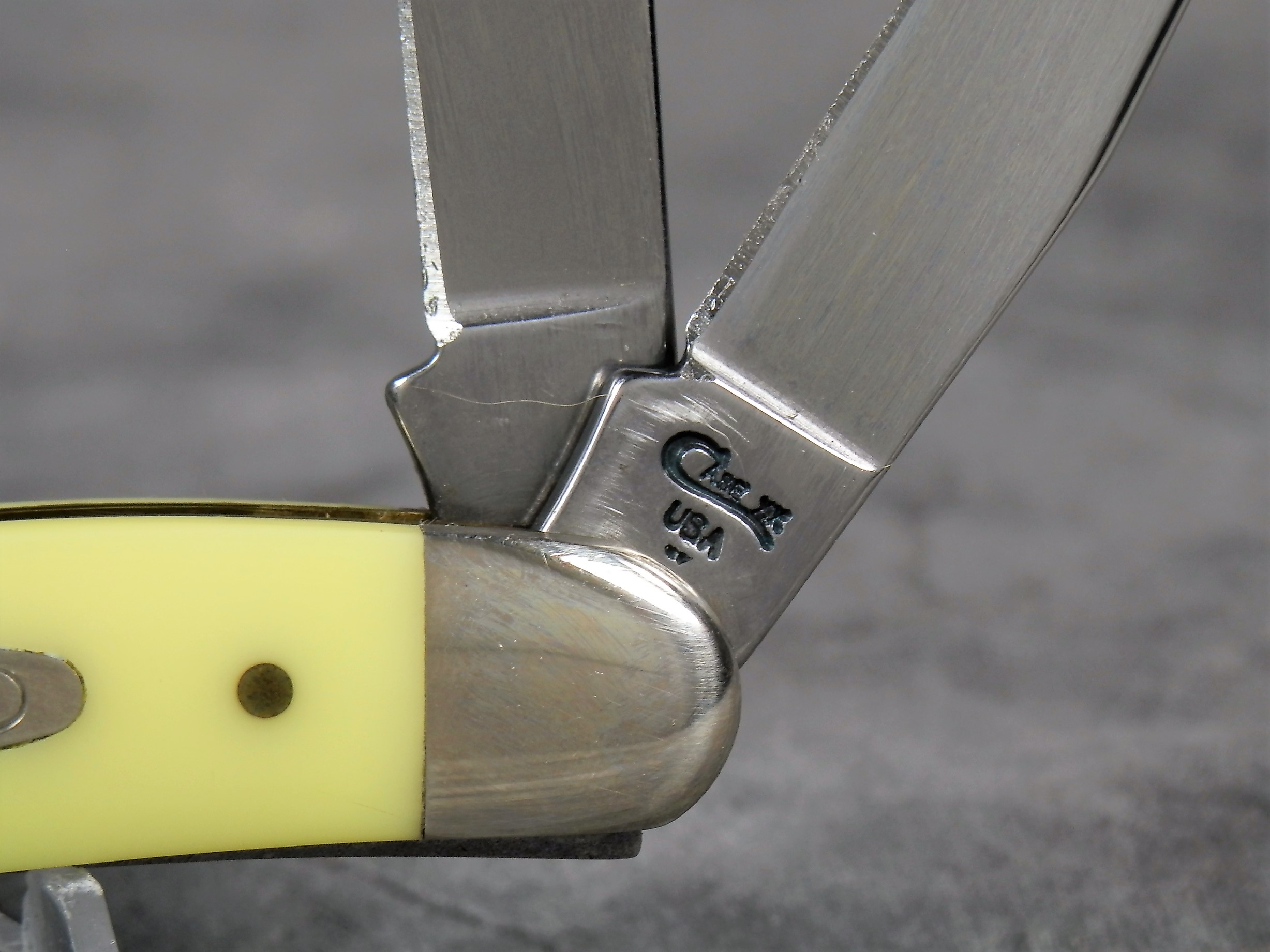 How much is 1998 Case 3318 CV Yellow Stockman worth? | iGuide.net Price ...