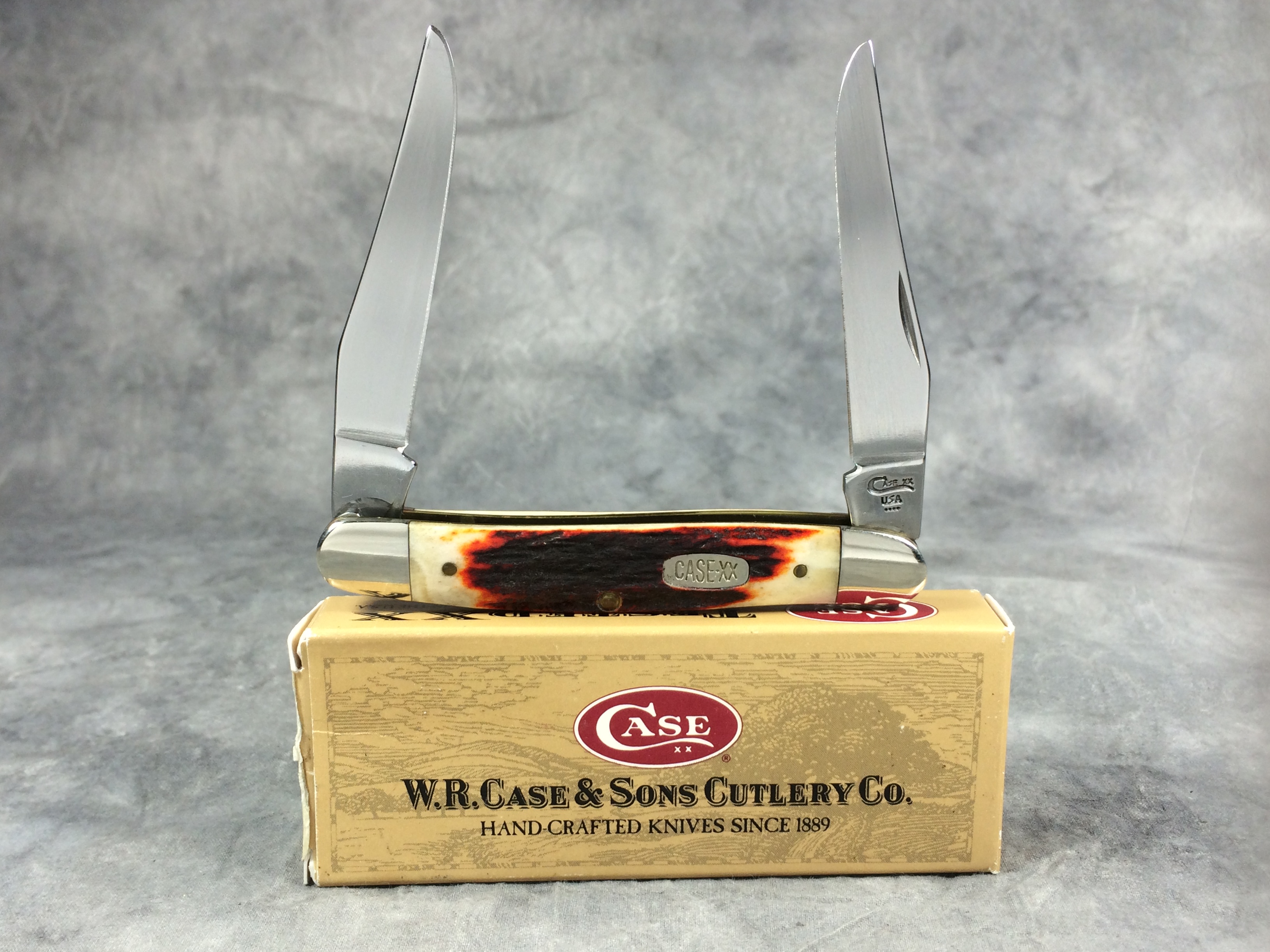 How much is 1996 CASE XX USA Burnt Red Stag Muskrat worth? | iGuide.net ...