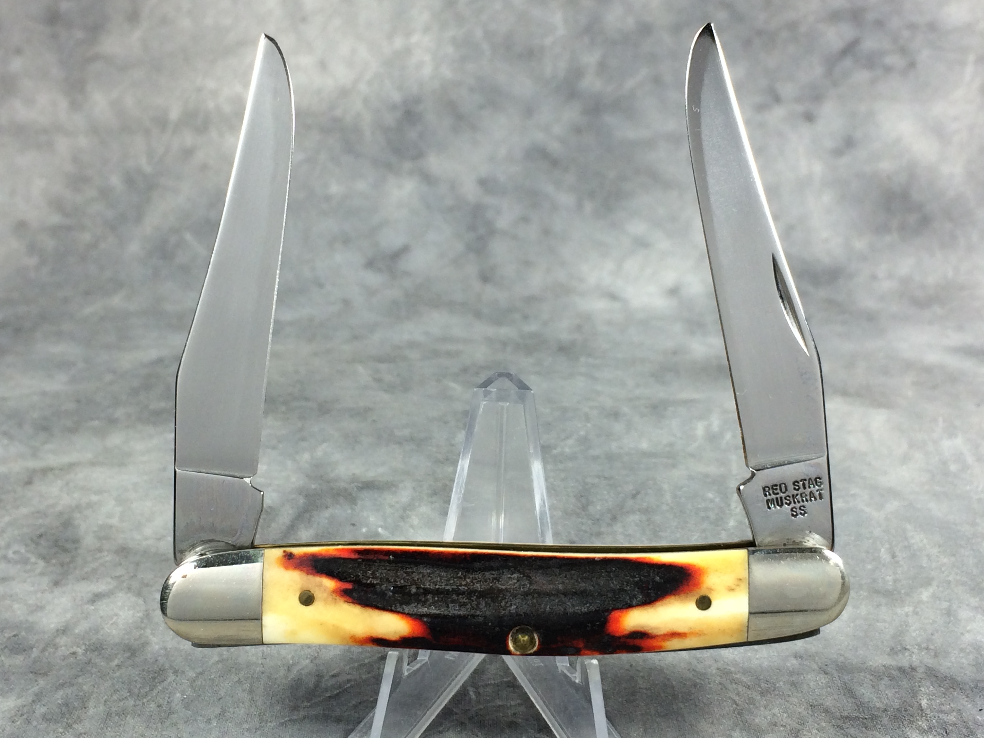 How much is 1996 CASE XX USA Burnt Red Stag Muskrat worth? | iGuide.net ...