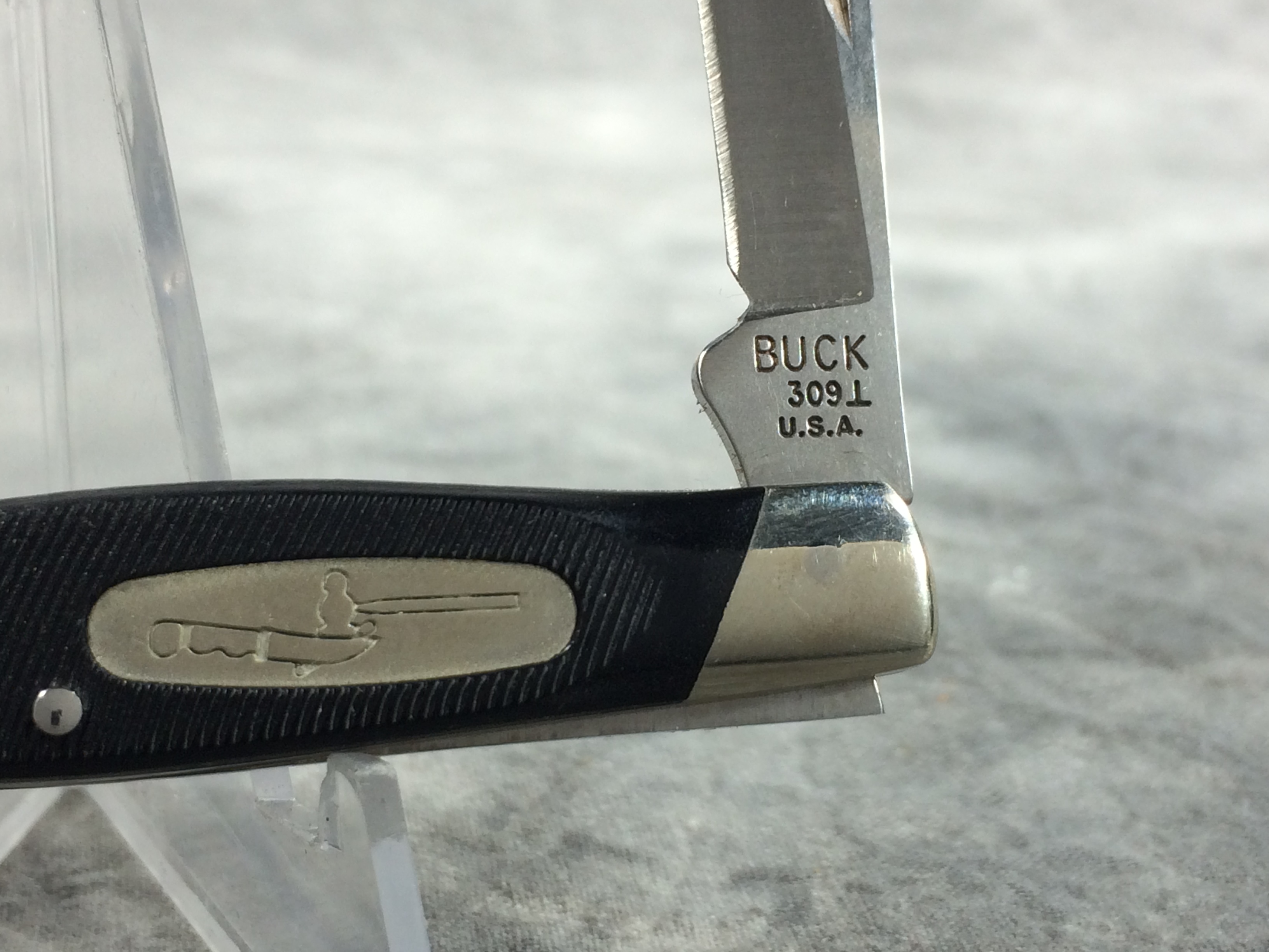 How much is 2004 BUCK USA 309 Black Sawcut Delrin Pen Knife worth ...