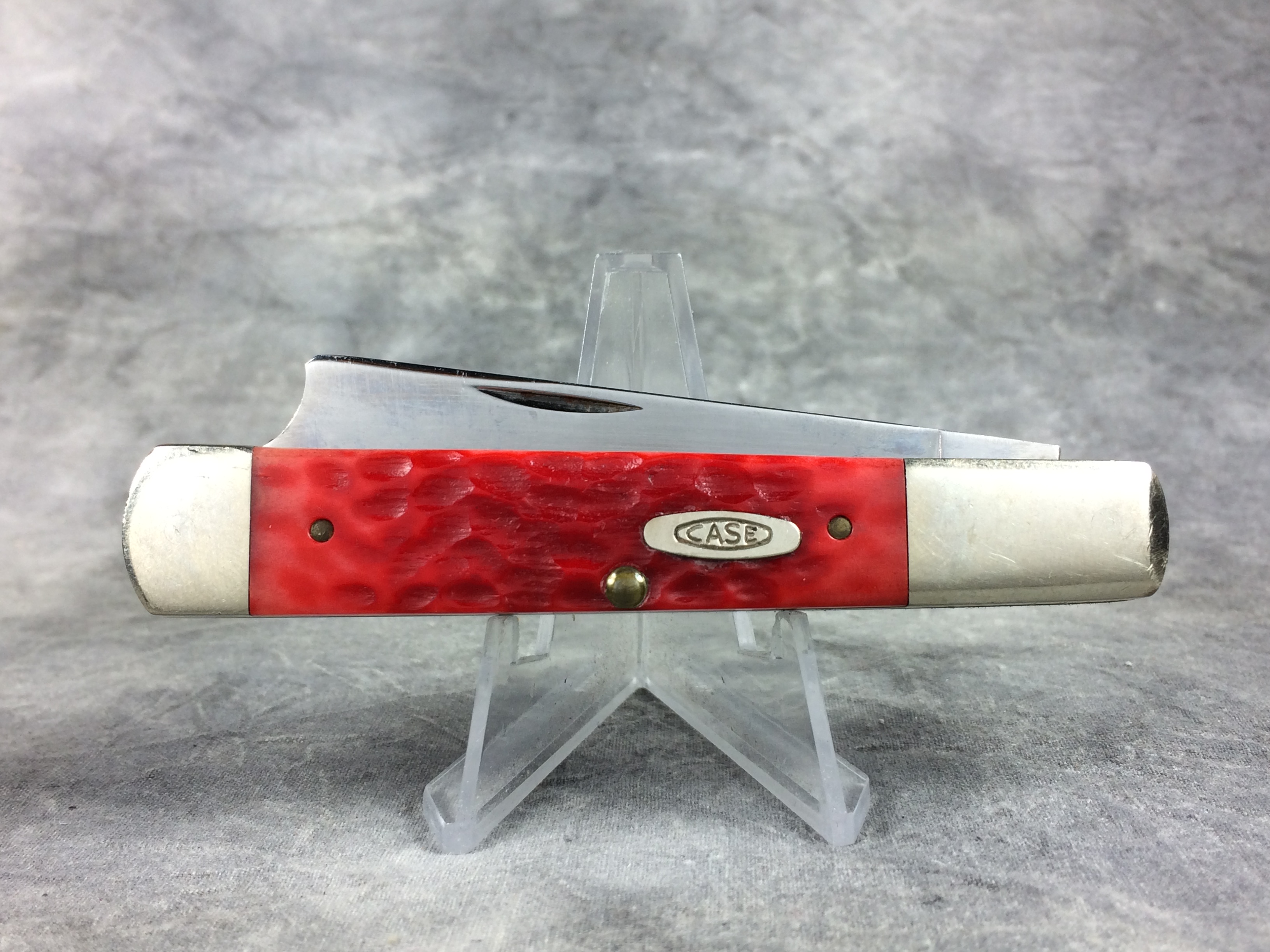 How much is 1989 CASE XX USA R62005 SS Red Jigged Bone One Armed Man ...