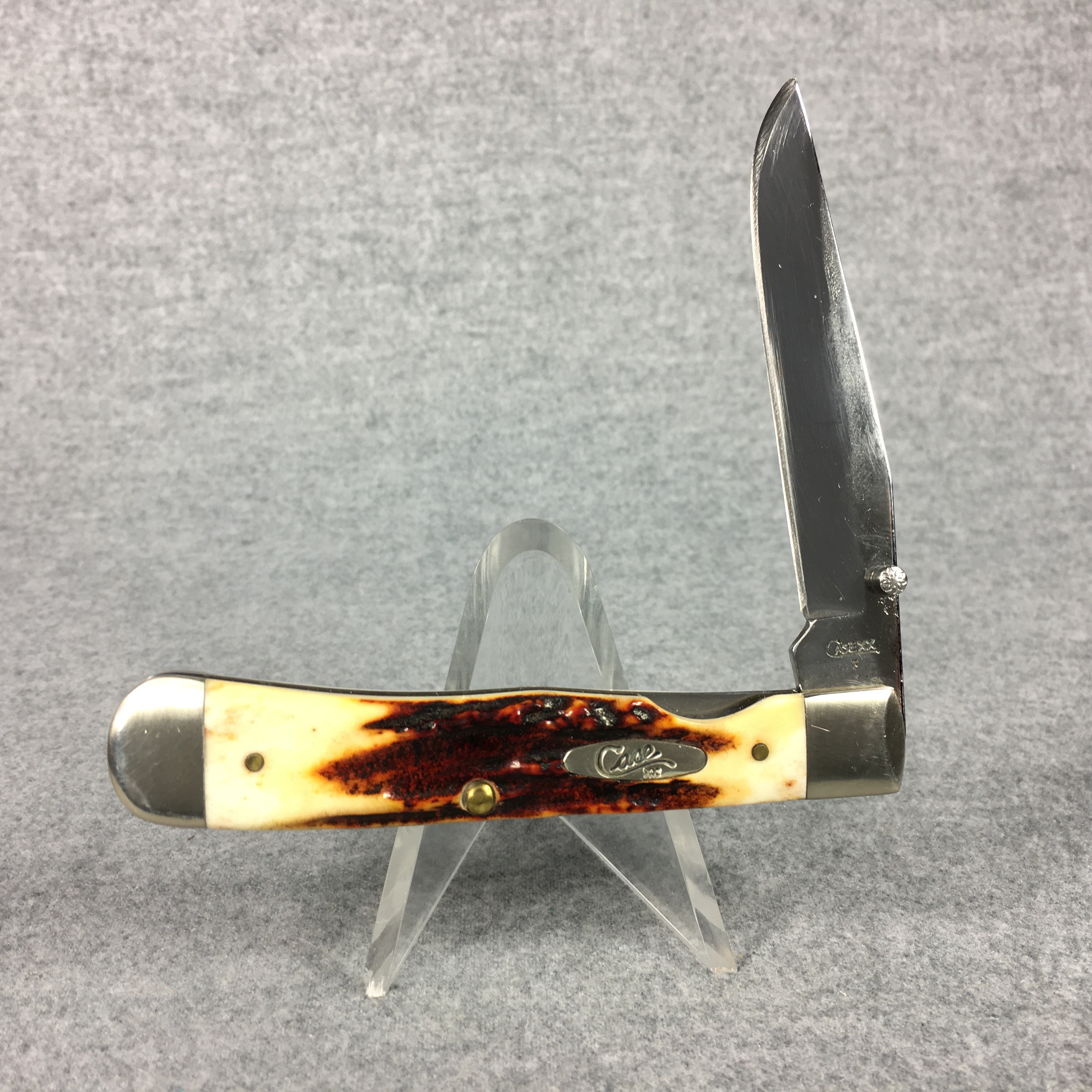 How much is 2009 Case R5154 L SS Red Stag TrapperLock worth? | iGuide ...