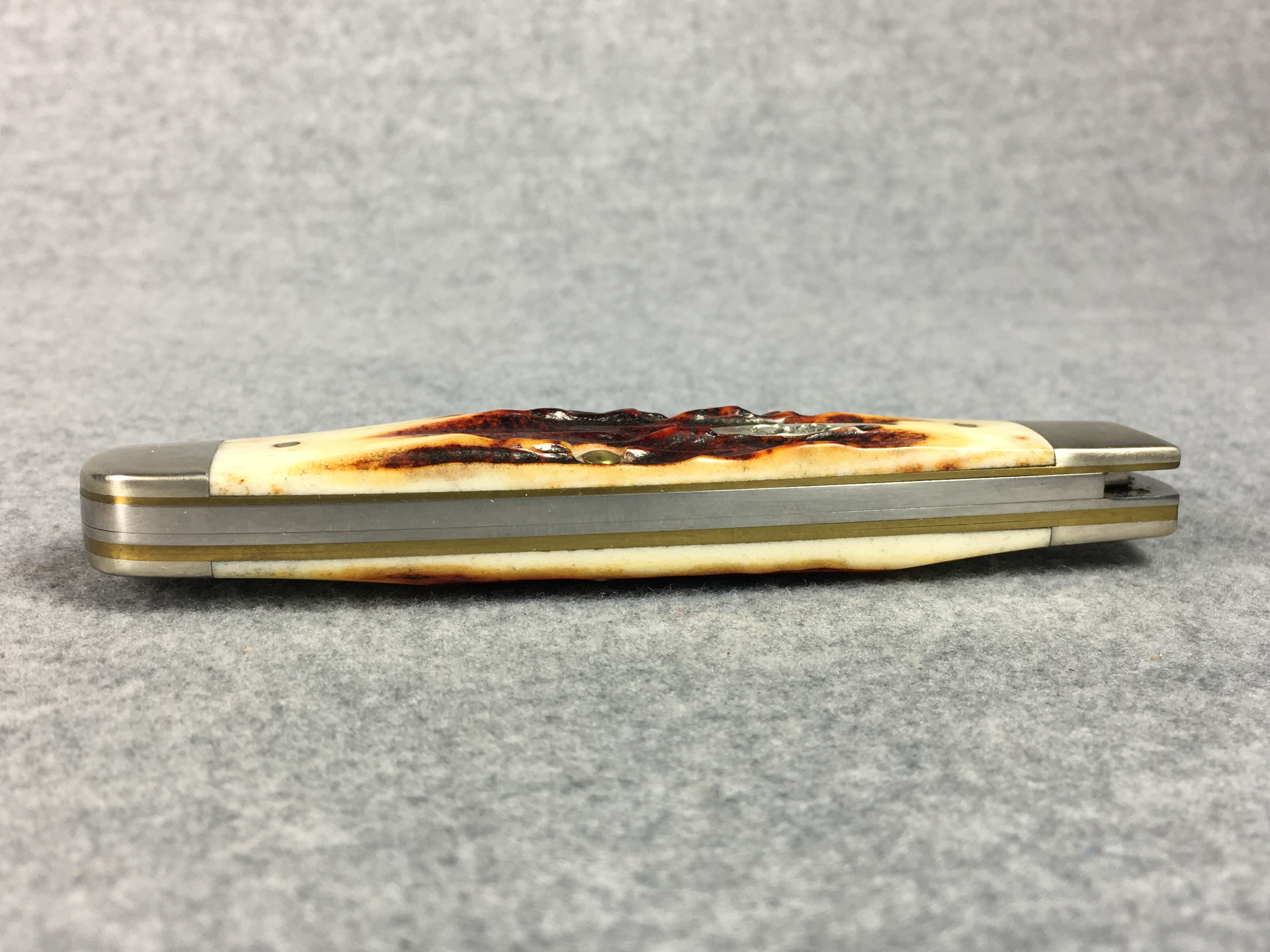 How much is 2009 Case R5154 L SS Red Stag TrapperLock worth? | iGuide ...