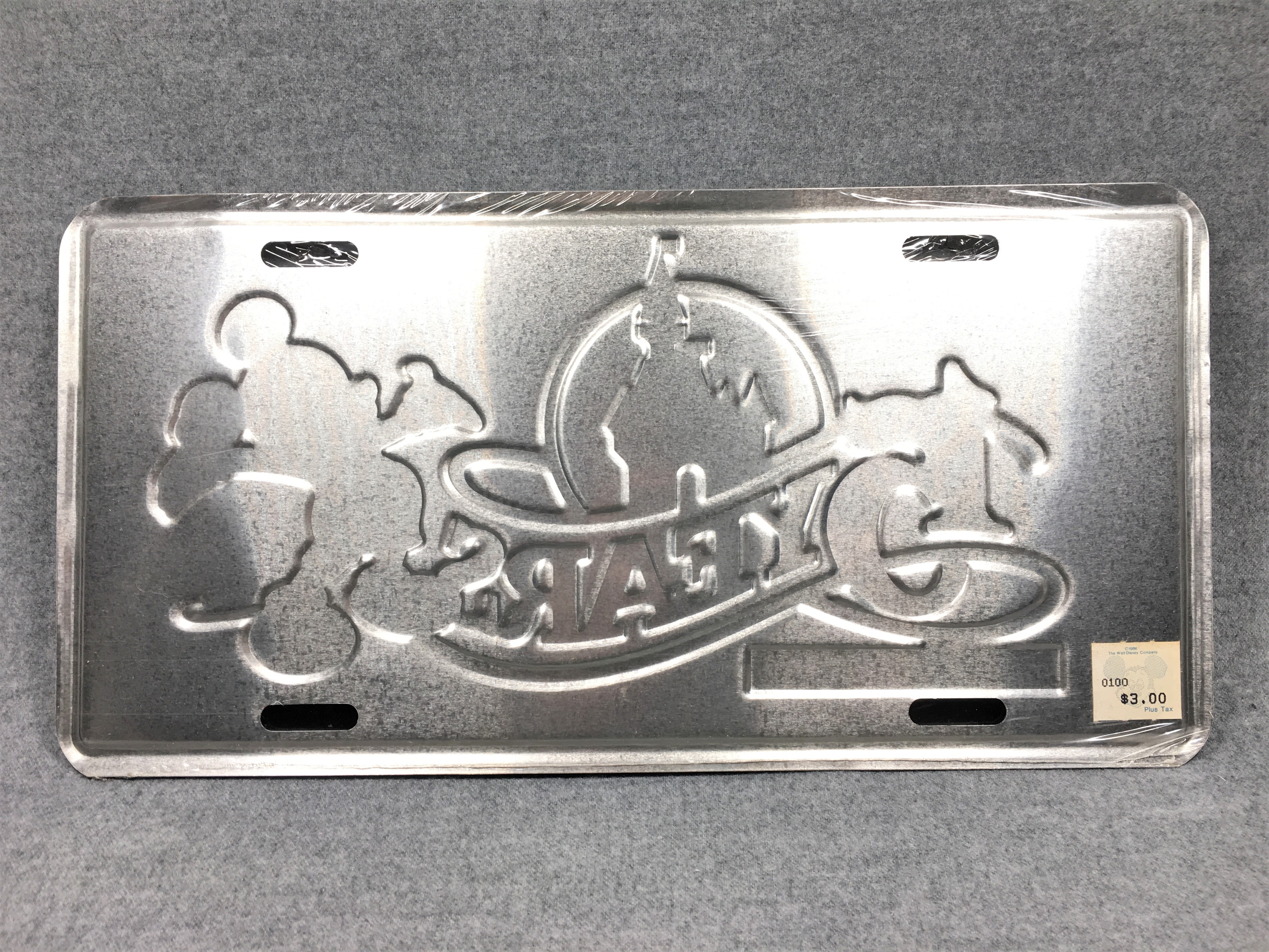 How much is 1986 WALT DISNEY WORLD 15 Years Mickey Mouse License Plate ...