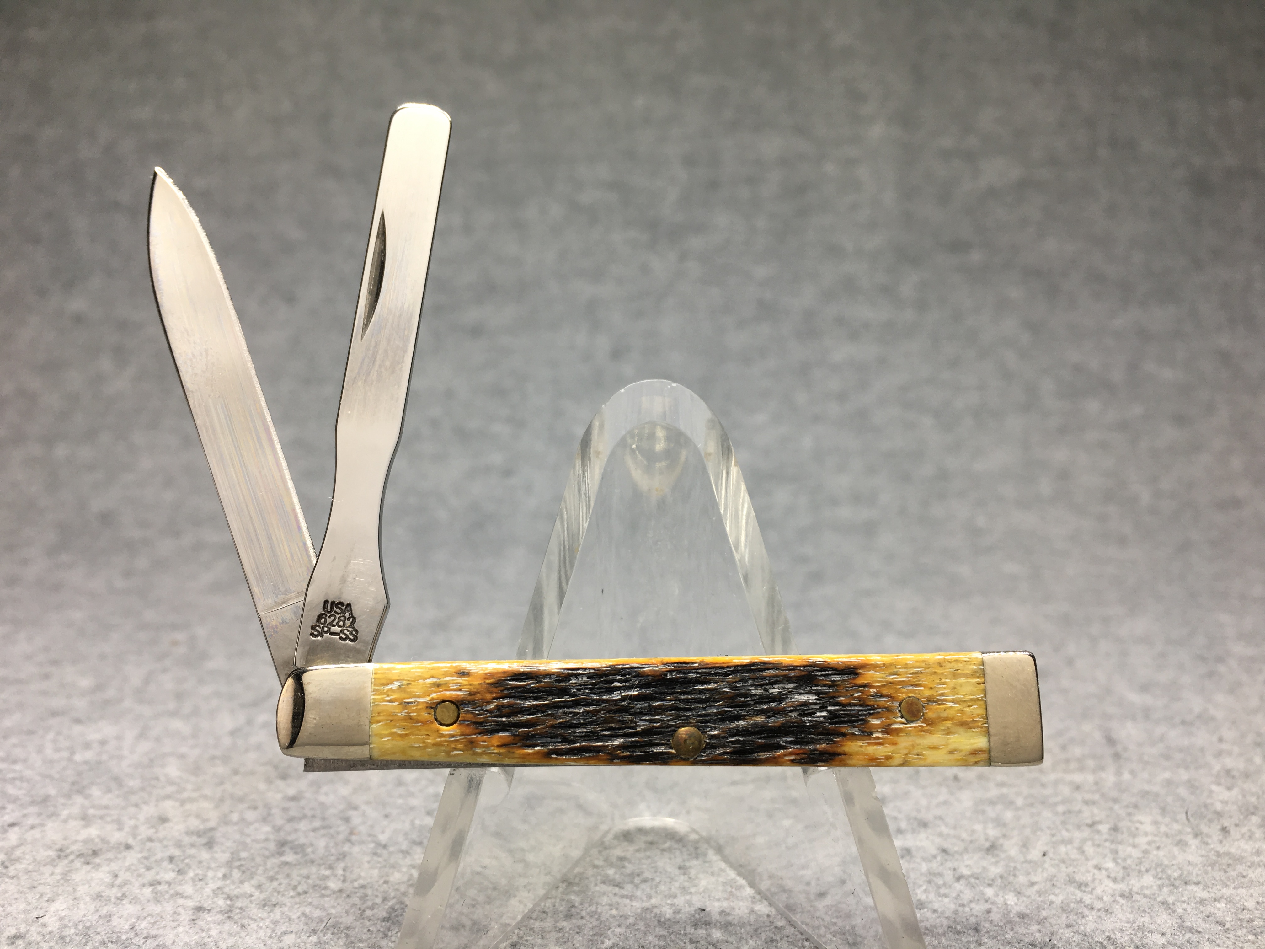 How much is 2005 Case Brothers 6282 SP SS Antique Russell Bone Doctor's ...