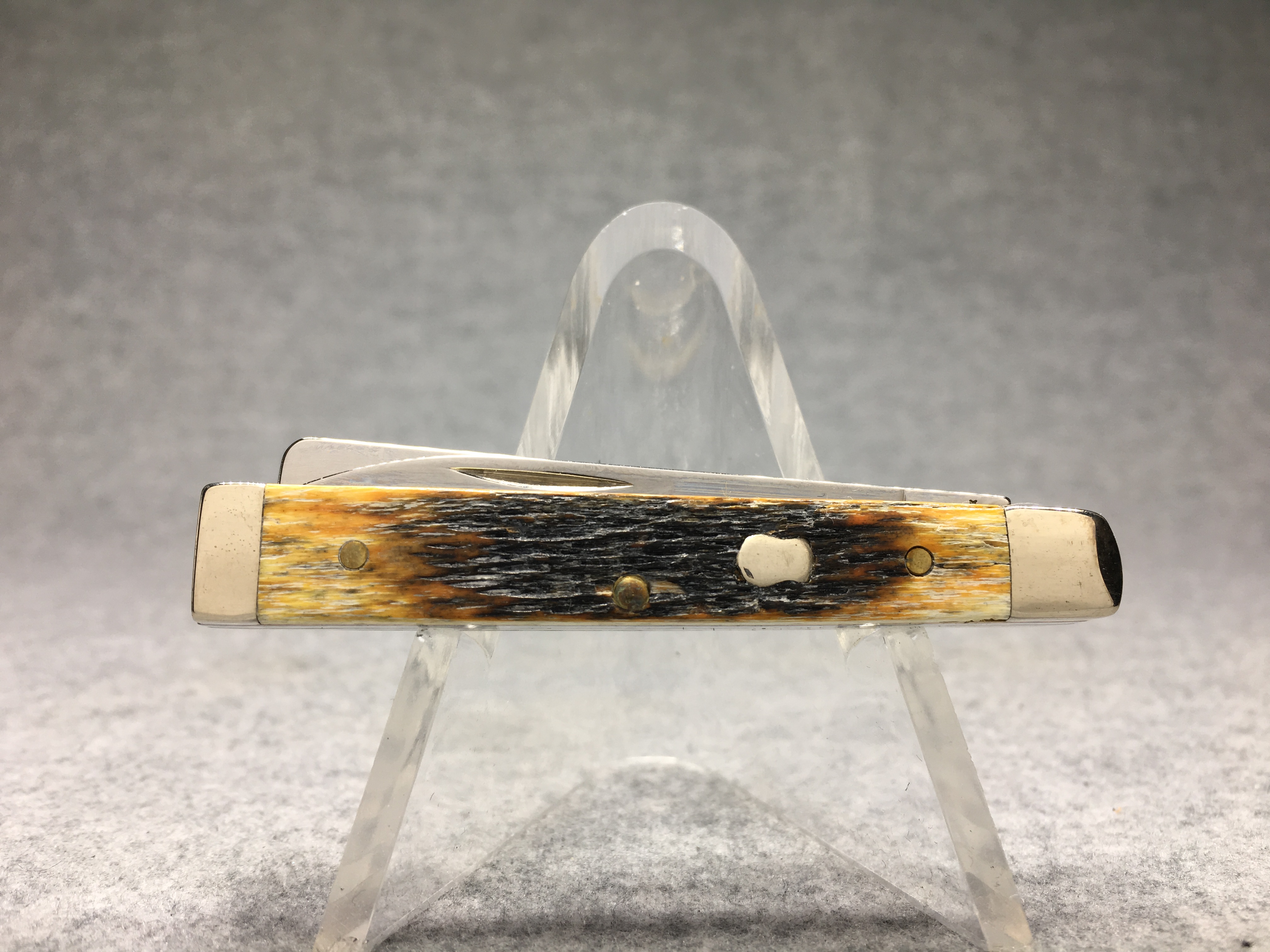 How much is 2005 Case Brothers 6282 SP SS Antique Russell Bone Doctor's ...